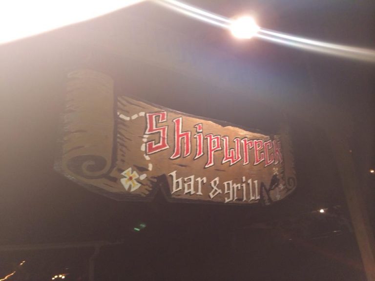 Shipwreck Bar & Grill - Descubra Puerto Rico
