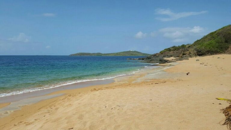 Playa Colorá - Descubra Puerto Rico